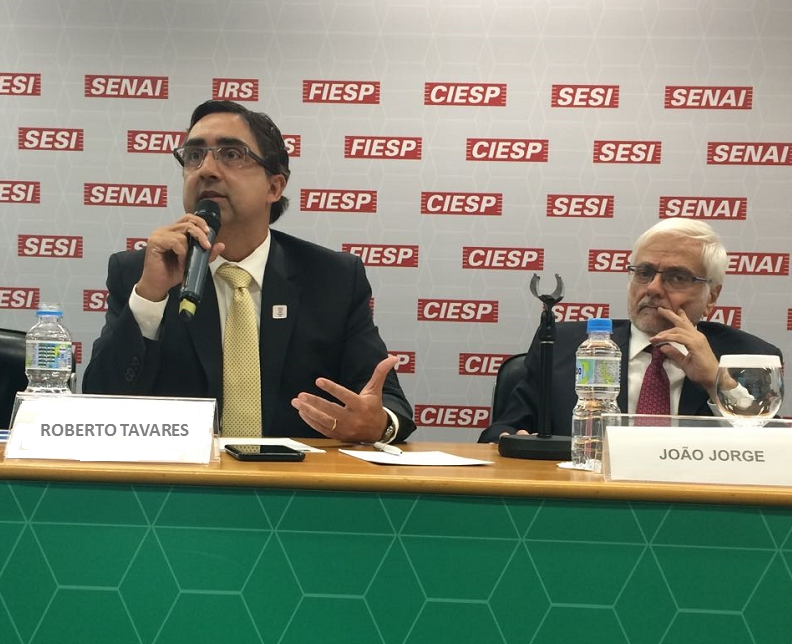 Presidente da Aesbe, Roberto Tavares, critica mudanças no setor de ...